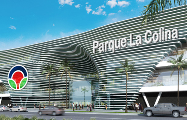 Inauguran centro comercial La Colina