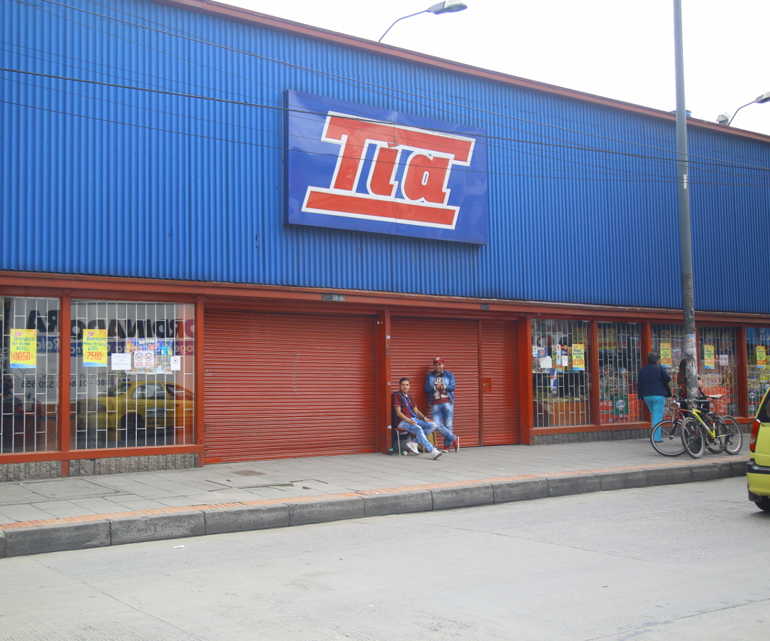 Éxito Vecino y Ara, los formatos que más se ajustan a los locales de Tía