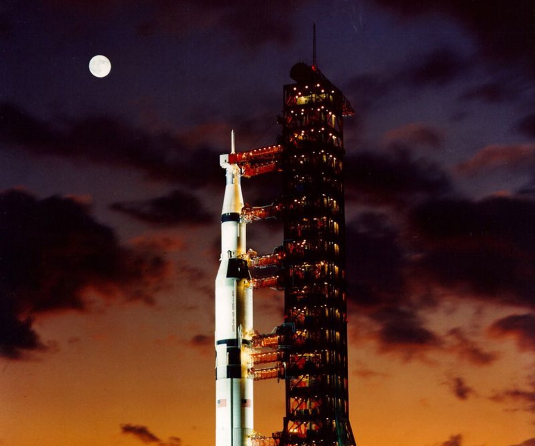 Así fue el registro que se hizo en imágenes del primer viaje lunar hace ...