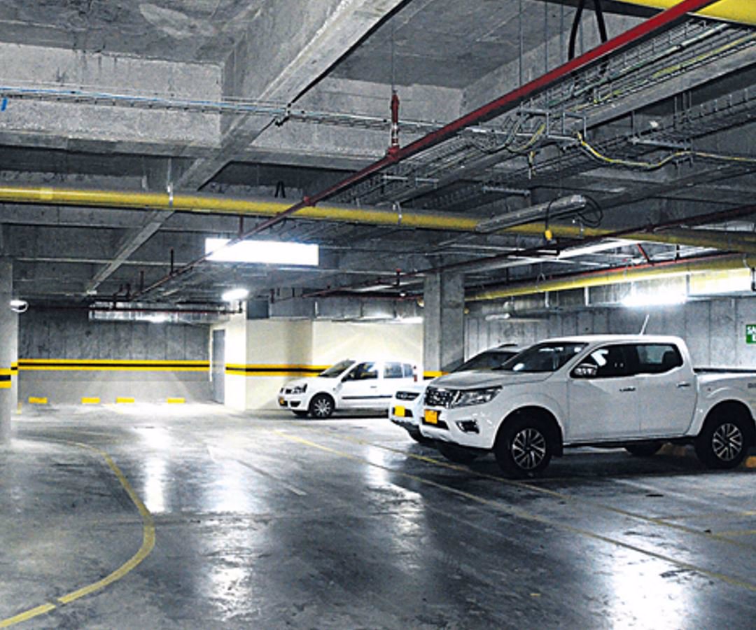 Aplicaciones para encontrar dónde parquear su carro y ofrecer su garaje