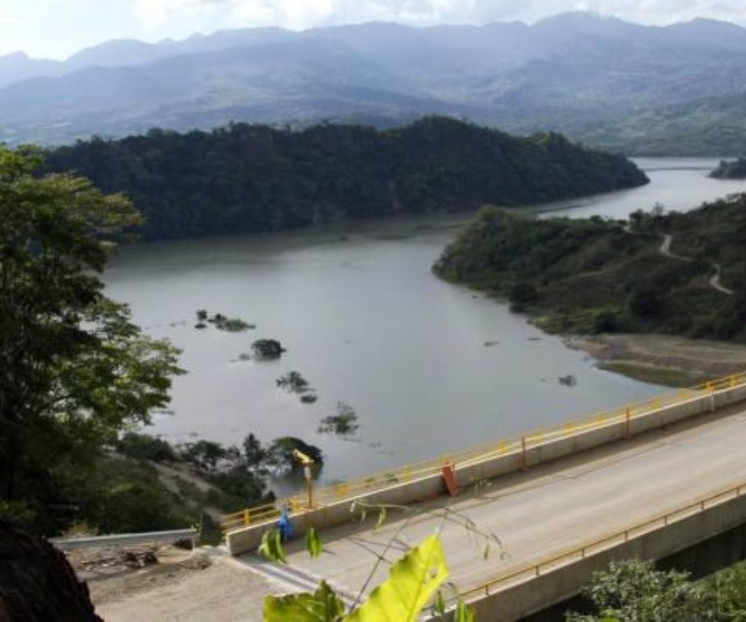 Isagen abrió las compuertas de la Centras Hidroeléctrica de Sogamoso