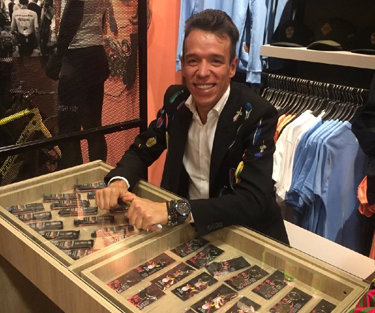 Rigoberto Urán abre su primera tienda "Go Rigo Go!" en Bogotá